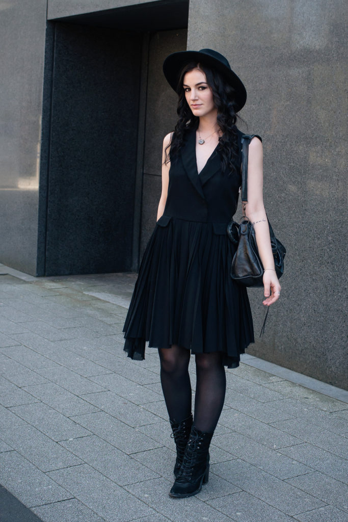 FAIIINT / Dark Fashion, Lifestyle & Travel Blog